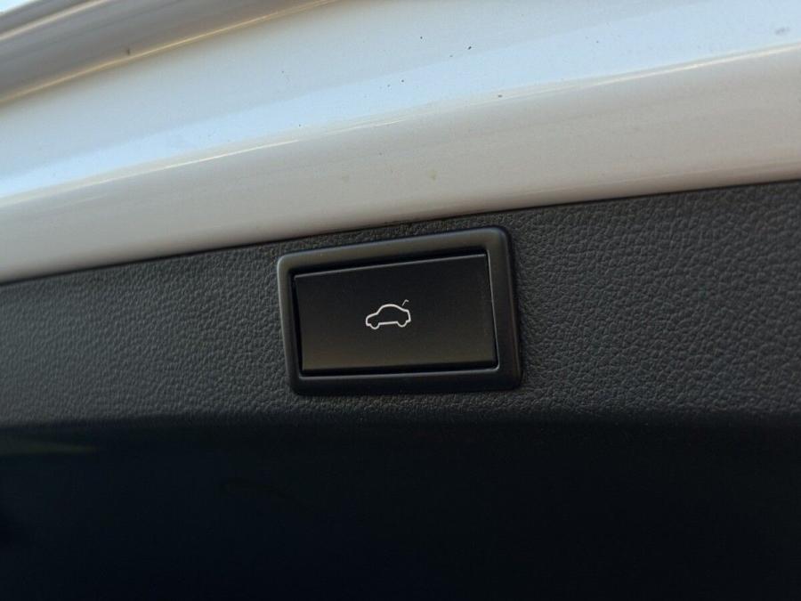 Balts Skoda Octavia 2020 Pērnava, ar dzinēja tilpumu 2.00 L un nobraukumu 87 tūkst. km par 21500 €, foto 21 vietnē AUTOMOTO.COM.LV