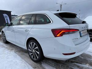 White Skoda Octavia 2021 in Vilnius, with an engine capacity of 1.40 L and mileage of 100 thousand km for 17300 €, photo 7 on AUTOMOTO.COM.LV