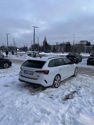 White Skoda Octavia 2021 in Vilnius, with an engine capacity of 1.98 L and mileage of 90 thousand km for 25500 €, photo 6 on AUTOMOTO.COM.LV