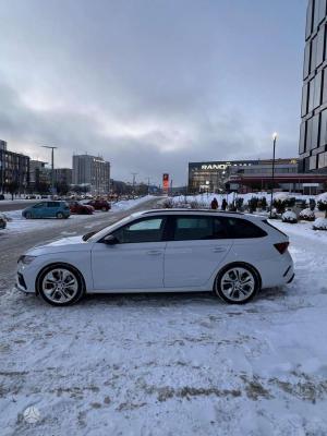 White Skoda Octavia 2021 in Vilnius, with an engine capacity of 1.98 L and mileage of 90 thousand km for 25500 €, photo 9 on AUTOMOTO.COM.LV