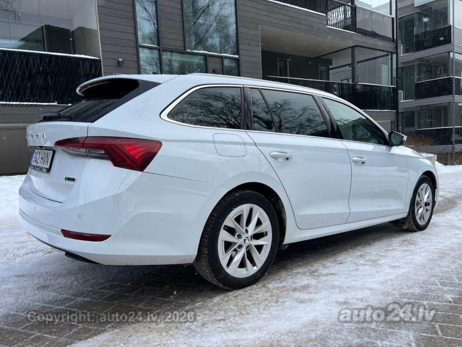 White Skoda Octavia 2021 in Tallinn, with an engine capacity of 1.50 L and mileage of 236 thousand km for 17000 €, photo 1 on AUTOMOTO.COM.LV