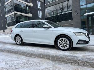 White Skoda Octavia 2021 in Tallinn, with an engine capacity of 1.50 L and mileage of 236 thousand km for 17000 €, photo 4 on AUTOMOTO.COM.LV