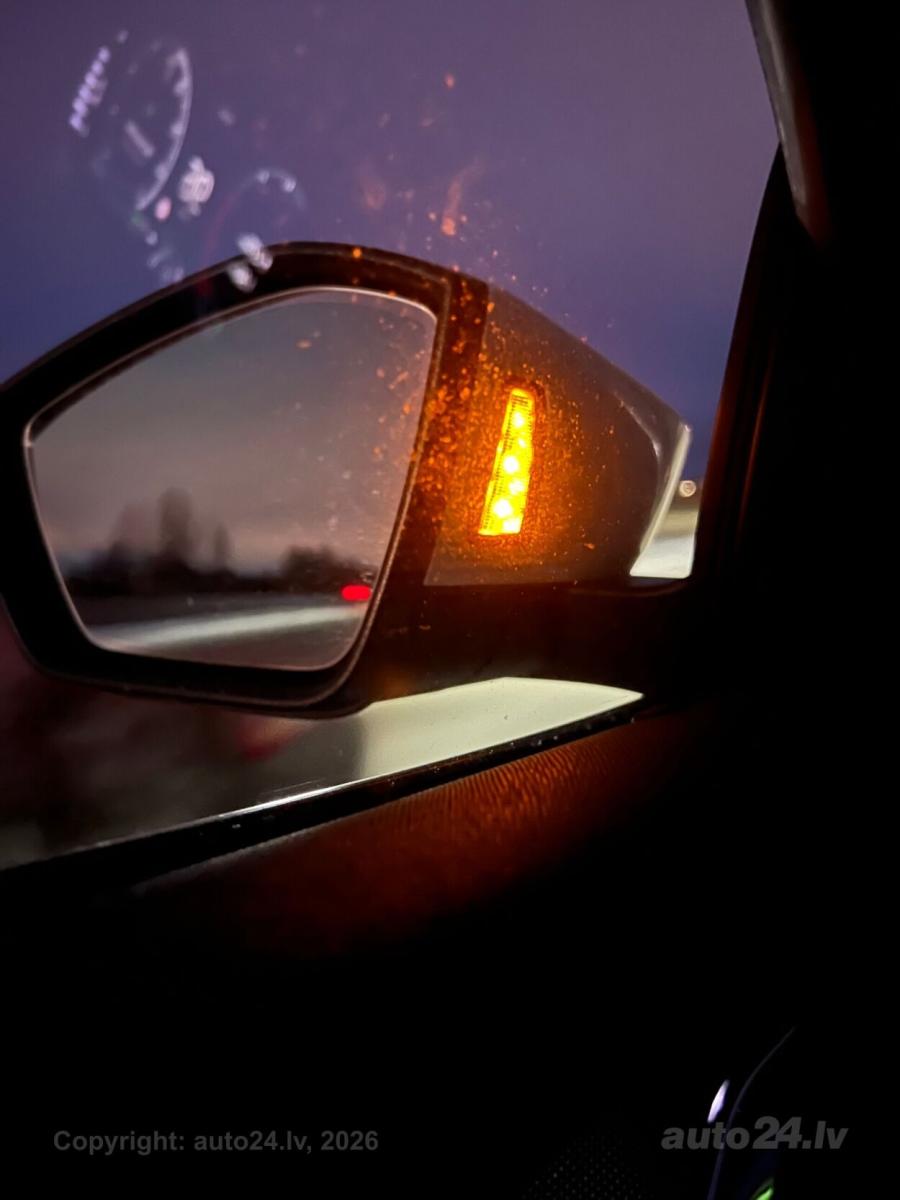 White Skoda Octavia 2021 in Tallinn, with an engine capacity of 1.50 L and mileage of 236 thousand km for 17000 €, photo 23 on AUTOMOTO.COM.LV
