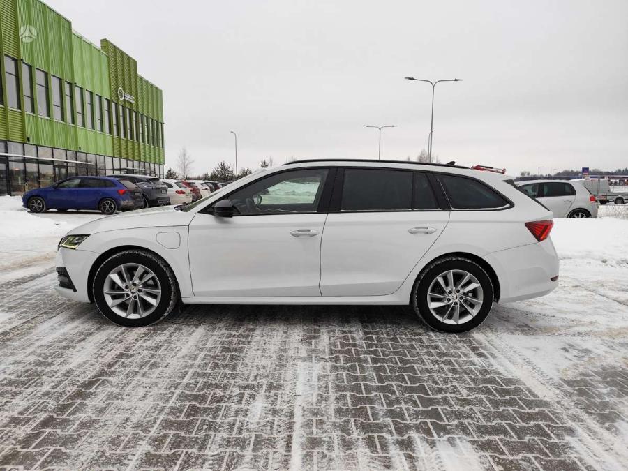 Balts Skoda Octavia 2021 Viļņa, ar dzinēja tilpumu 1.40 L un nobraukumu 66 tūkst. km par 21500 €, foto 22 vietnē AUTOMOTO.COM.LV