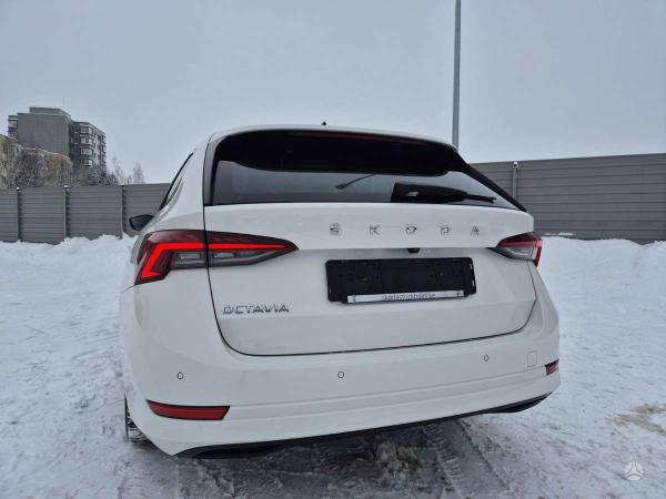 White Skoda Octavia 2021 in Panevezys, with an engine capacity of 1.50 L and mileage of 229 thousand km for 12100 €, photo 9 on AUTOMOTO.COM.LV