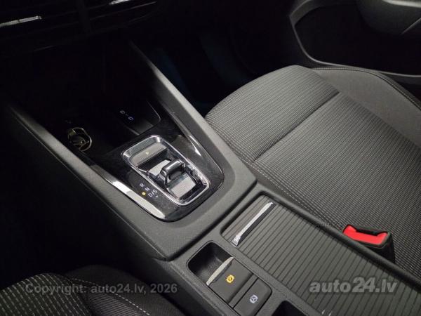 White Skoda Octavia 2021 in Tallinn, with an engine capacity of 1.50 L and mileage of 95 thousand km for 16900 €, photo 11 on AUTOMOTO.COM.LV