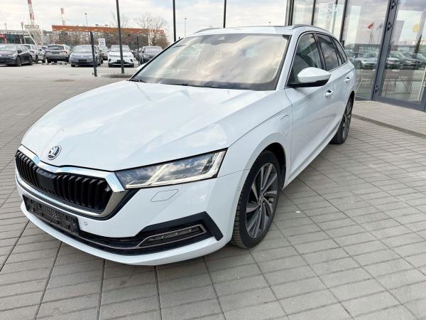 Balts Skoda Octavia 2021 Kauņa, ar dzinēja tilpumu 1.40 L un nobraukumu 196 tūkst. km par 15900 €, foto 1 vietnē AUTOMOTO.COM.LV