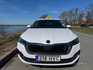 White Skoda Octavia 2021 in Tallinn, with an engine capacity of 1.50 L and mileage of 141 thousand km for 19000 €, photo 4 on AUTOMOTO.COM.LV