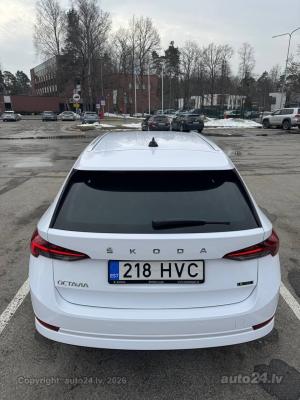 White Skoda Octavia 2021 in Tallinn, with an engine capacity of 1.50 L and mileage of 141 thousand km for 19000 €, photo 24 on AUTOMOTO.COM.LV