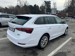 White Skoda Octavia 2021 in Tallinn, with an engine capacity of 1.50 L and mileage of 141 thousand km for 19000 €, photo 25 on AUTOMOTO.COM.LV