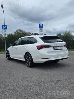 White Skoda Octavia 2021 in Riga, with an engine capacity of 1.40 L and mileage of 131 thousand km for 18900 €, photo 9 on AUTOMOTO.COM.LV