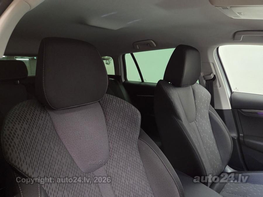 Белый Шкода Октавия 2021 в Таллин, объемом двигателя 1.50 л и пробегом 113 тыс. км за 17400 €, фото 19 на AUTOMOTO.COM.LV