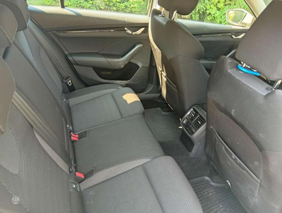 Balts Skoda Octavia 2021 Jurbarkas, ar dzinēja tilpumu 1.97 L un nobraukumu 248 tūkst. km par 10900 €, foto 10 vietnē AUTOMOTO.COM.LV