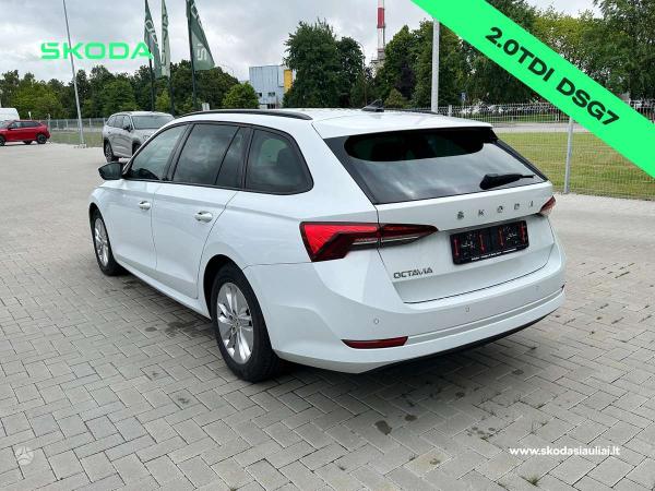 White Skoda Octavia 2021 in Siauliai, with an engine capacity of 1.97 L and mileage of 210 thousand km for 12900 €, photo 5 on AUTOMOTO.COM.LV