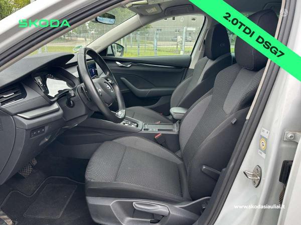 White Skoda Octavia 2021 in Siauliai, with an engine capacity of 1.97 L and mileage of 210 thousand km for 12900 €, photo 10 on AUTOMOTO.COM.LV