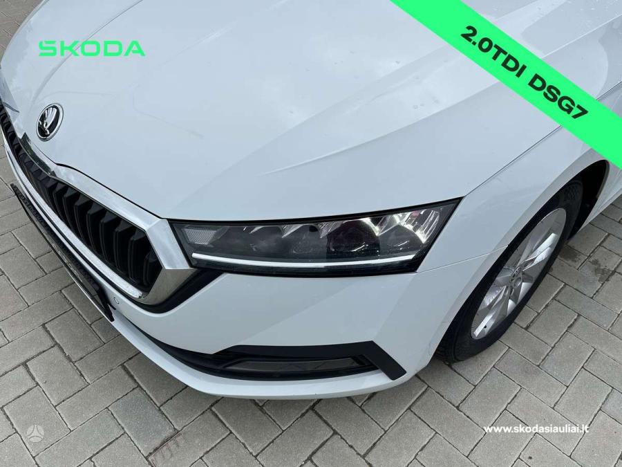 White Skoda Octavia 2021 in Siauliai, with an engine capacity of 1.97 L and mileage of 210 thousand km for 12900 €, photo 8 on AUTOMOTO.COM.LV