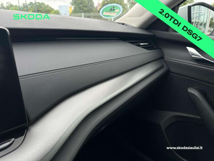 White Skoda Octavia 2021 in Siauliai, with an engine capacity of 1.97 L and mileage of 210 thousand km for 12900 €, photo 34 on AUTOMOTO.COM.LV