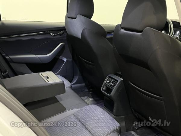 White Skoda Octavia 2021 in Tallinn, with an engine capacity of 1.50 L and mileage of 149 thousand km for 15900 €, photo 4 on AUTOMOTO.COM.LV