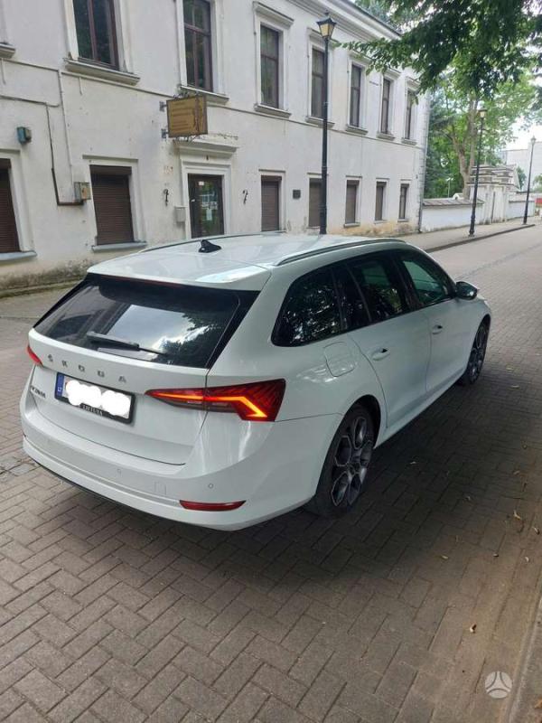 White Skoda Octavia 2021 in Jonava, with an engine capacity of 1.97 L and mileage of 220 thousand km for 12500 €, photo 6 on AUTOMOTO.COM.LV