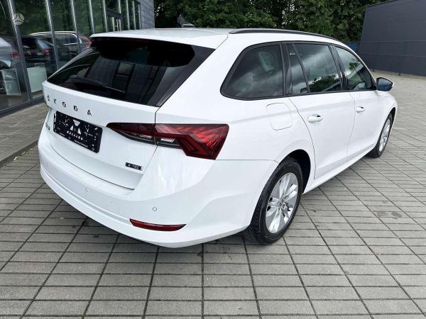 White Skoda Octavia 2021 in Kaunas, with an engine capacity of 1.50 L and mileage of 202 thousand km for 13900 €, photo 3 on AUTOMOTO.COM.LV