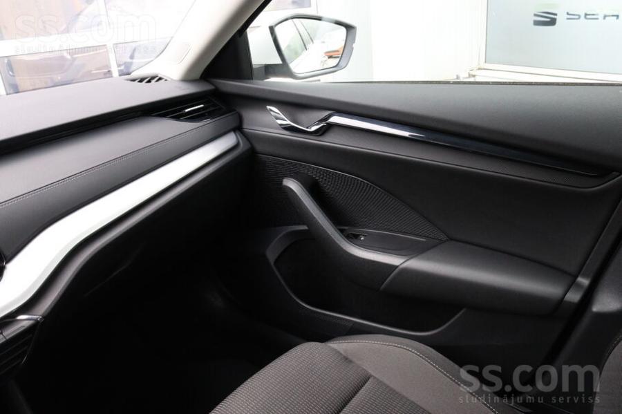 Balts Skoda Octavia 2021 Rīga, ar dzinēja tilpumu 1.50 L un nobraukumu 85 tūkst. km par 15800 €, foto 44 vietnē AUTOMOTO.COM.LV