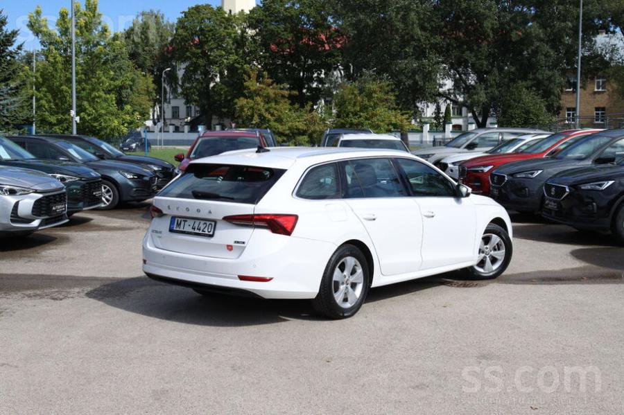 Balts Skoda Octavia 2021 Rīga, ar dzinēja tilpumu 1.50 L un nobraukumu 85 tūkst. km par 15800 €, foto 61 vietnē AUTOMOTO.COM.LV