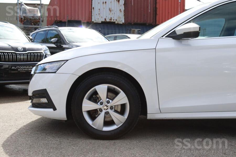 Balts Skoda Octavia 2021 Rīga, ar dzinēja tilpumu 1.50 L un nobraukumu 85 tūkst. km par 15800 €, foto 62 vietnē AUTOMOTO.COM.LV