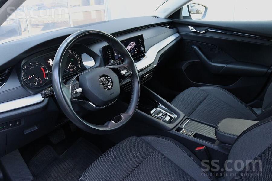 White Skoda Octavia 2021 in Riga, with an engine capacity of 1.50 L and mileage of 111 thousand km for 15490 €, photo 10 on AUTOMOTO.COM.LV