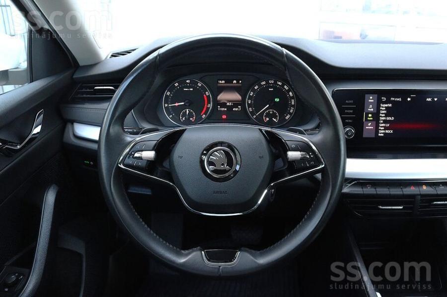 White Skoda Octavia 2021 in Riga, with an engine capacity of 1.50 L and mileage of 111 thousand km for 15490 €, photo 11 on AUTOMOTO.COM.LV