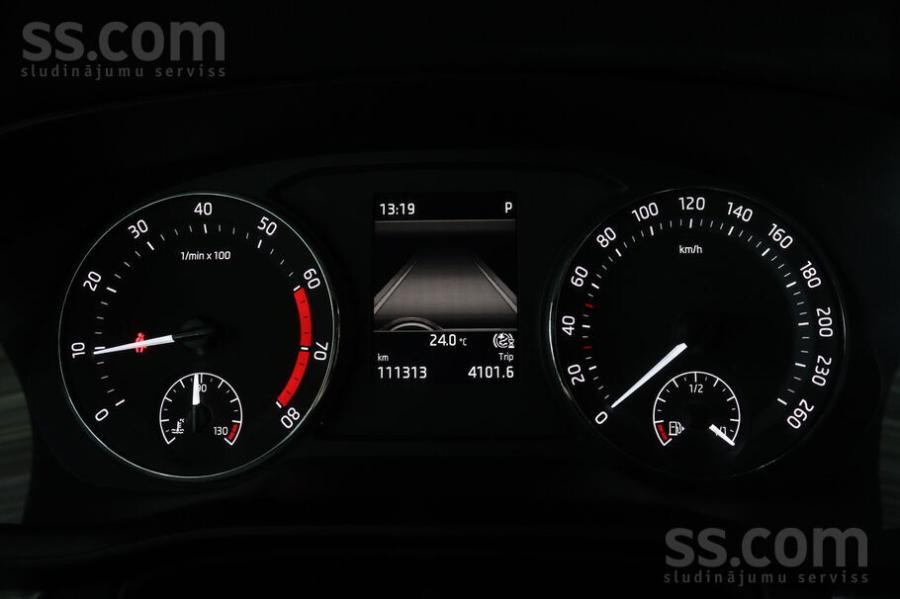 White Skoda Octavia 2021 in Riga, with an engine capacity of 1.50 L and mileage of 111 thousand km for 15490 €, photo 12 on AUTOMOTO.COM.LV