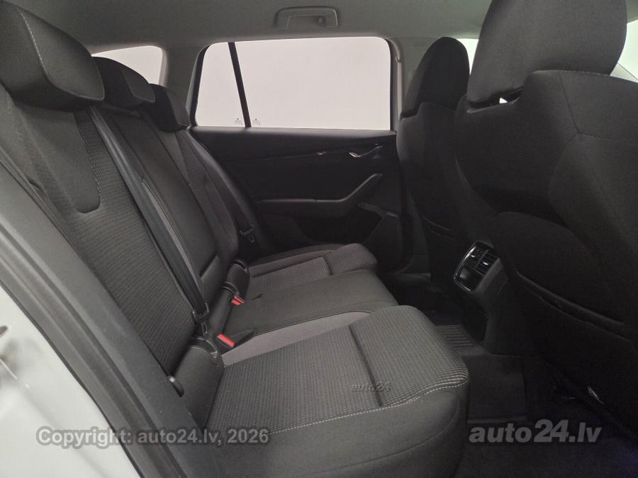 Balts Skoda Octavia 2021 Tallina, ar dzinēja tilpumu 1.50 L un nobraukumu 75 tūkst. km par 16900 €, foto 19 vietnē AUTOMOTO.COM.LV