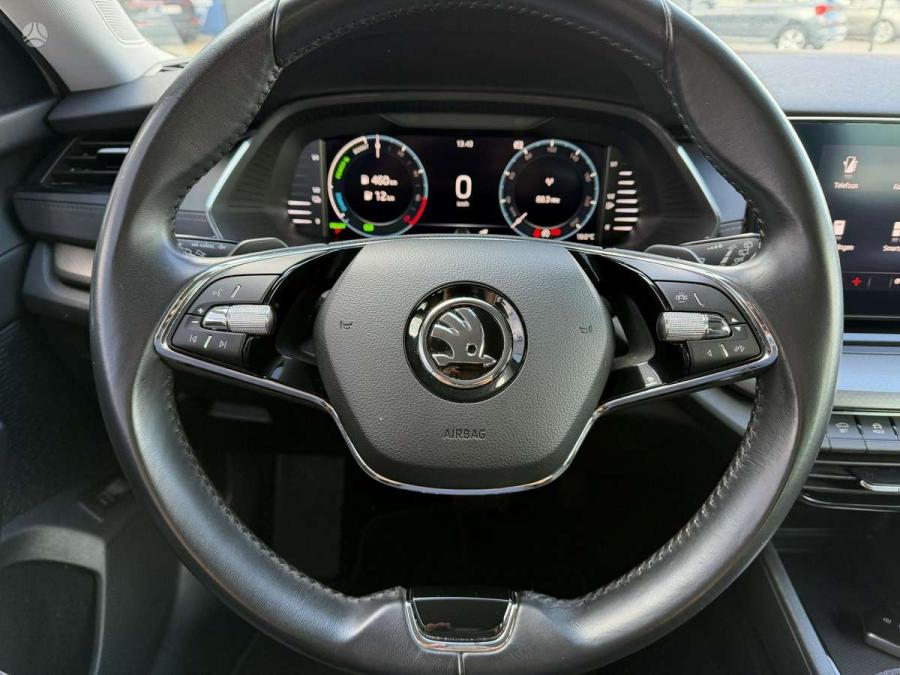 White Skoda Octavia 2021 in Kaunas, with an engine capacity of 1.40 L and mileage of 207 thousand km for 14400 €, photo 7 on AUTOMOTO.COM.LV
