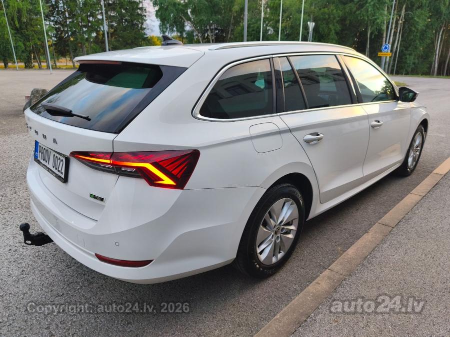 Balts Skoda Octavia 2021 Tallina, ar dzinēja tilpumu 1.50 L un nobraukumu 24 tūkst. km par 21900 €, foto 3 vietnē AUTOMOTO.COM.LV
