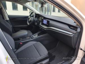 Balts Skoda Octavia 2021 Tallina, ar dzinēja tilpumu 1.50 L un nobraukumu 24 tūkst. km par 21900 €, foto 8 vietnē AUTOMOTO.COM.LV