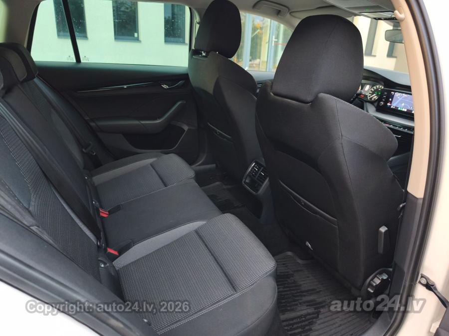 Balts Skoda Octavia 2021 Tallina, ar dzinēja tilpumu 1.50 L un nobraukumu 24 tūkst. km par 21900 €, foto 9 vietnē AUTOMOTO.COM.LV