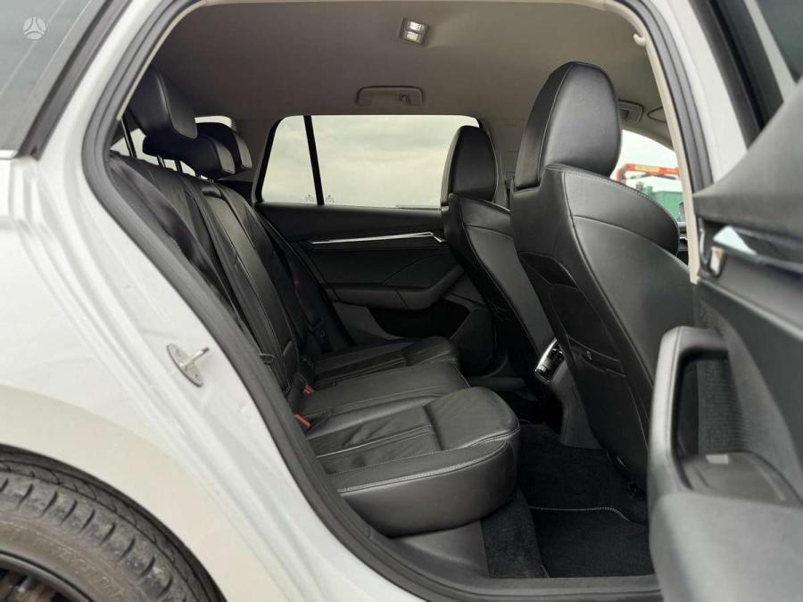 White Skoda Octavia 2021 in Siauliai, with an engine capacity of 1.97 L and mileage of 370 thousand km for 12200 €, photo 14 on AUTOMOTO.COM.LV