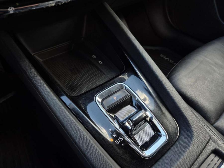 Balts Skoda Octavia 2021 Panevēža, ar dzinēja tilpumu 1.50 L un nobraukumu 230 tūkst. km par 11100 €, foto 21 vietnē AUTOMOTO.COM.LV