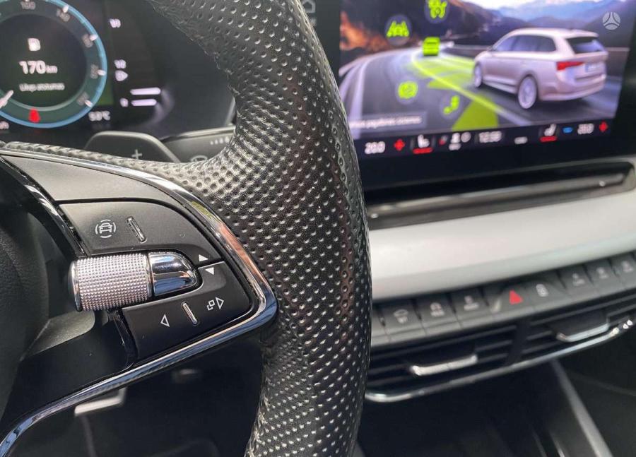 White Skoda Octavia 2021 in Marijampole, with an engine capacity of 1.97 L and mileage of 277 thousand km for 14750 €, photo 26 on AUTOMOTO.COM.LV