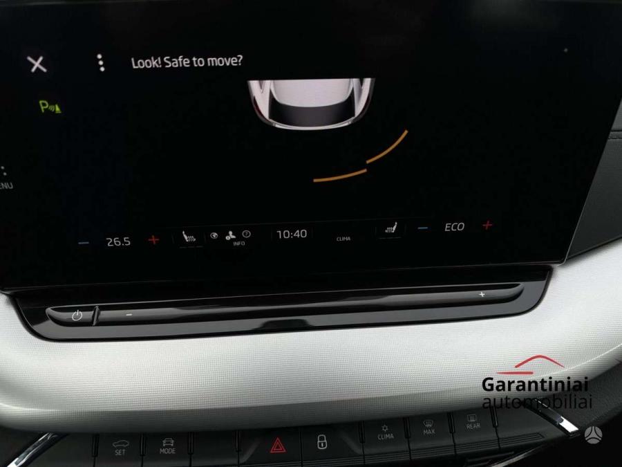 White Skoda Octavia 2021 in Vilnius, with an engine capacity of 1.40 L and mileage of 149 thousand km for 16450 €, photo 14 on AUTOMOTO.COM.LV