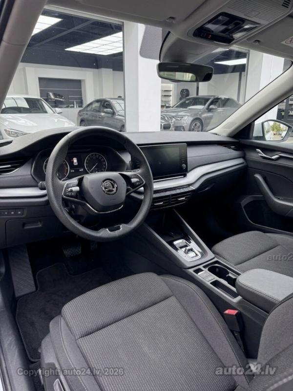 Skoda Octavia 2021 in Tallinn on AUTOMOTO.COM.LV White Skoda Octavia 2021 in Tallinn, with an engine capacity of 1.50 L and mileage of 63 thousand km for 18500 €, photo 8 on AUTOMOTO.COM.LV