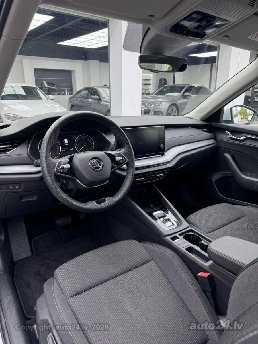White Skoda Octavia 2021 in Tallinn, with an engine capacity of 1.50 L and mileage of 63 thousand km for 18500 €, photo 8 on AUTOMOTO.COM.LV