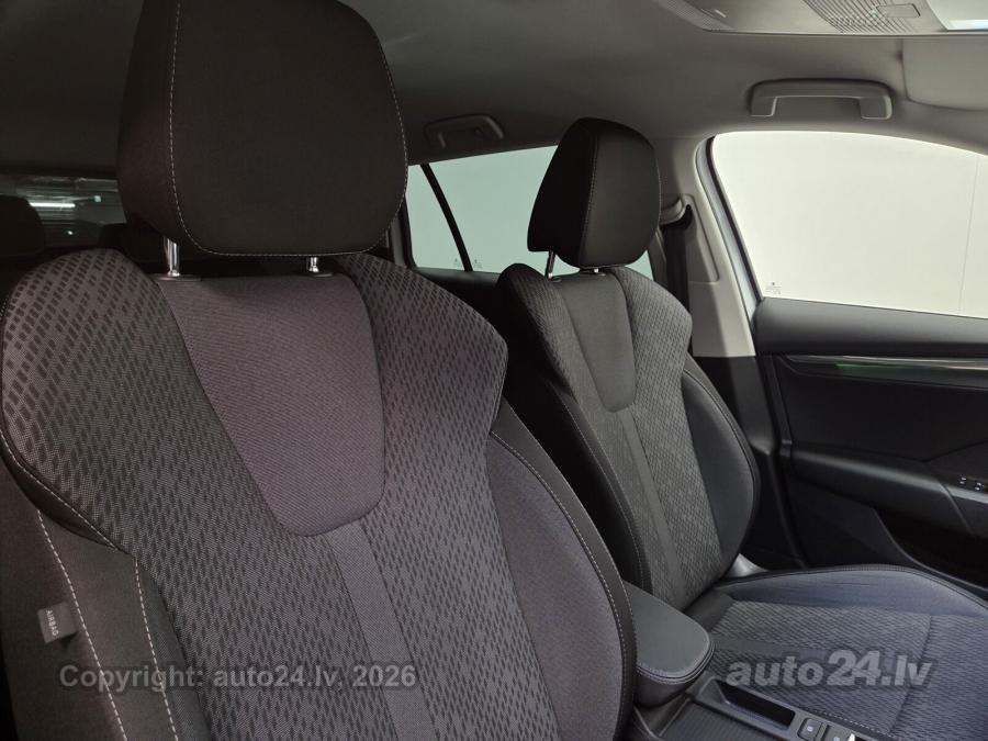 Белый Шкода Октавия 2021 в Таллин, объемом двигателя 1.50 л и пробегом 89 тыс. км за 19900 €, фото 19 на AUTOMOTO.COM.LV