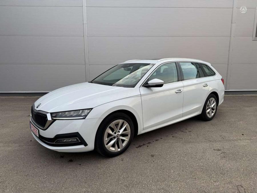 White Skoda Octavia 2021 in Vilnius, with an engine capacity of 1.97 L and mileage of 257 thousand km for 13300 €, photo 1 on AUTOMOTO.COM.LV
