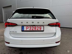 White Skoda Octavia 2021 in Vilnius, with an engine capacity of 1.97 L and mileage of 257 thousand km for 13300 €, photo 6 on AUTOMOTO.COM.LV