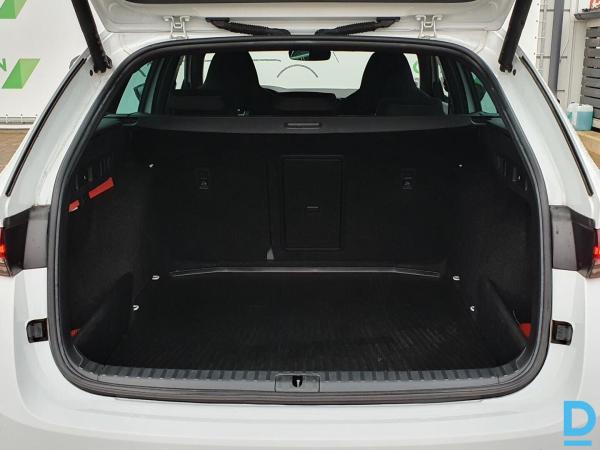 White Skoda Octavia 2022 in Tukums, with an engine capacity of 1.50 L and mileage of 68 thousand km for 23900 €, photo 11 on AUTOMOTO.COM.LV