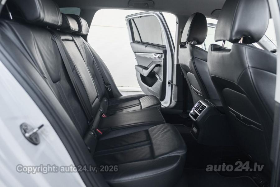 Balts Skoda Octavia 2022 Tallina, ar dzinēja tilpumu 1.50 L un nobraukumu 200 tūkst. km par 14999 €, foto 12 vietnē AUTOMOTO.COM.LV