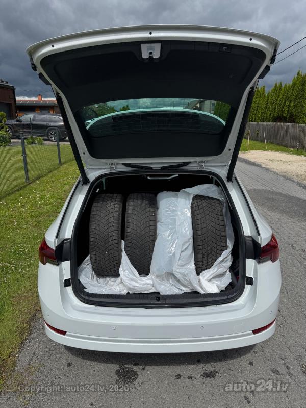 Balts Skoda Octavia 2022 Tallina, ar dzinēja tilpumu 1.50 L un nobraukumu 100 tūkst. km par 19999 €, foto 9 vietnē AUTOMOTO.COM.LV