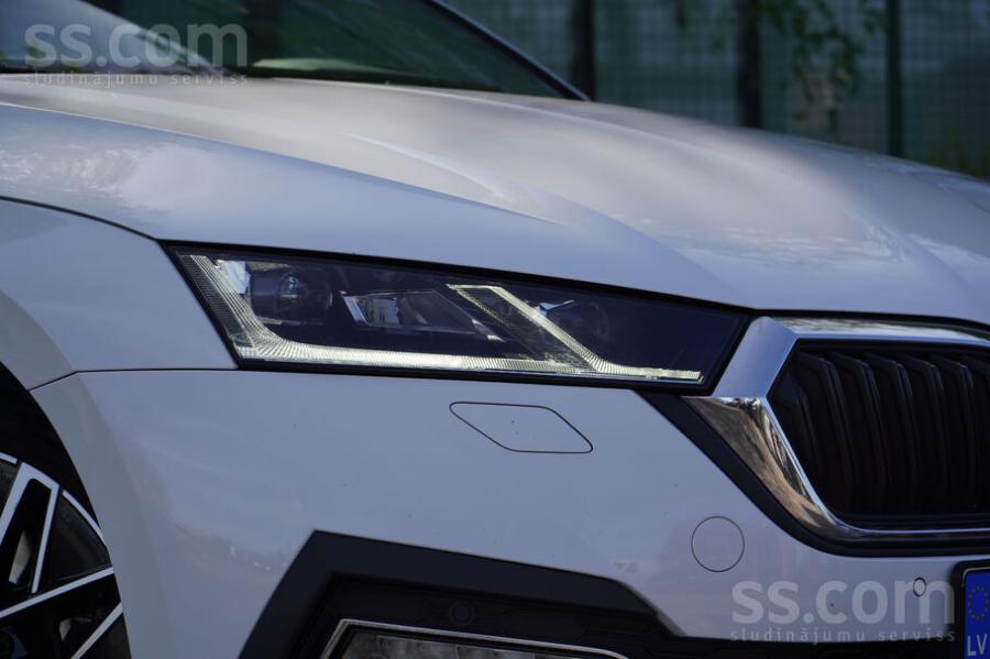 White Skoda Octavia 2022 in Riga, with an engine capacity of 2.00 L and mileage of 117 thousand km for 19490 €, photo 11 on AUTOMOTO.COM.LV