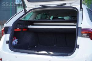 White Skoda Octavia 2022 in Riga, with an engine capacity of 2.00 L and mileage of 117 thousand km for 19490 €, photo 13 on AUTOMOTO.COM.LV