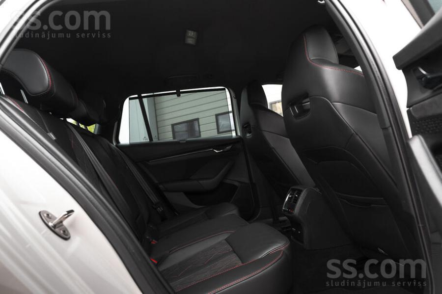 White Skoda Octavia 2022 in Jelgava, with an engine capacity of 1.40 L and mileage of 112 thousand km for 23450 €, photo 13 on AUTOMOTO.COM.LV